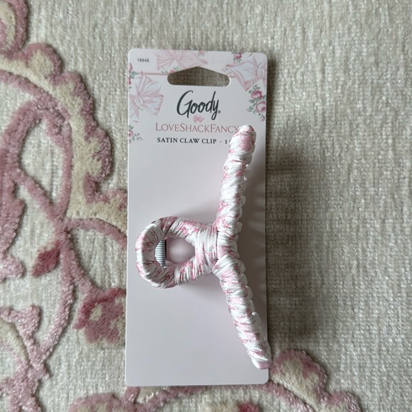 LoveShackFancy | Accessories | Goody X Love Shack Fancy Large Claw Clip ...